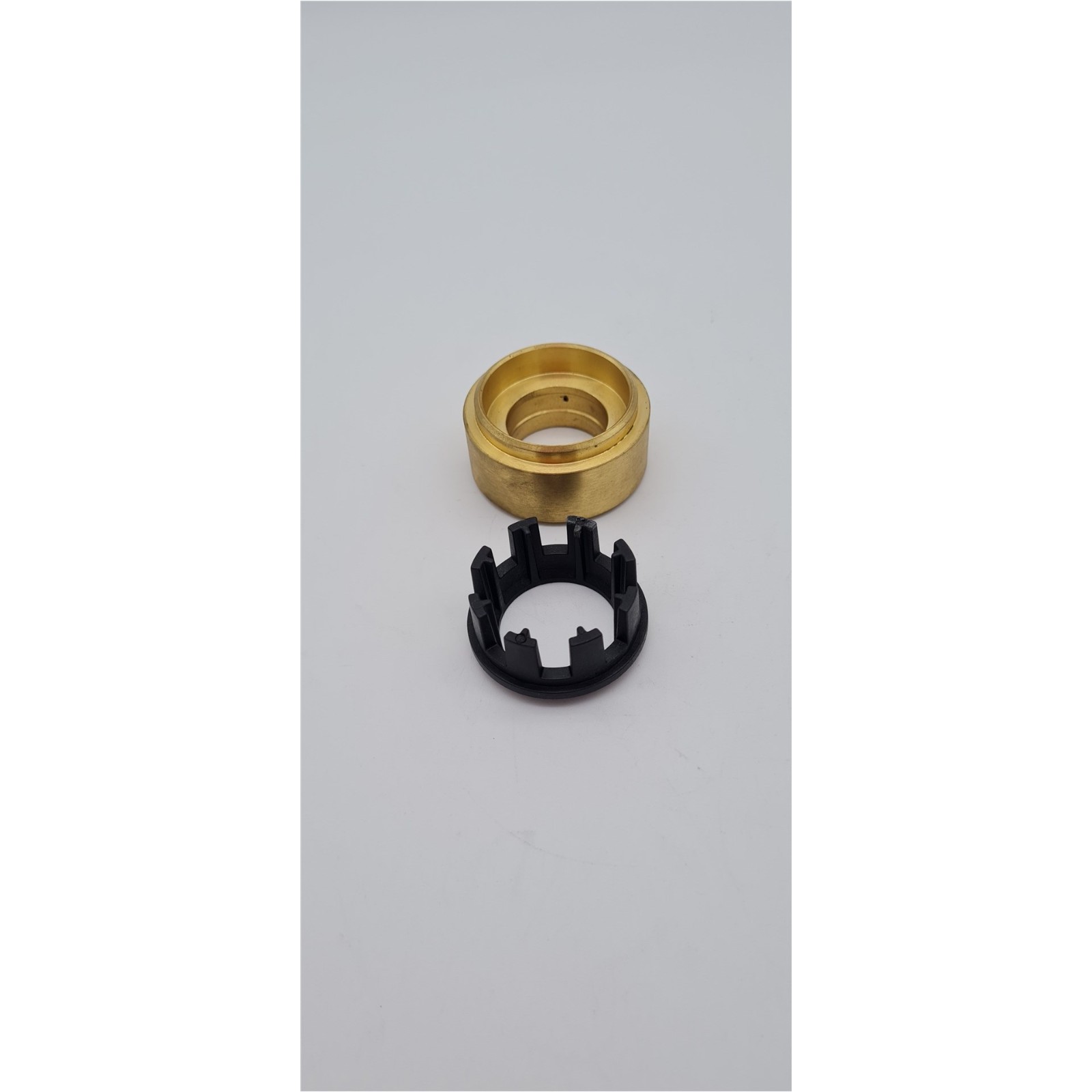 pressure ring support ring