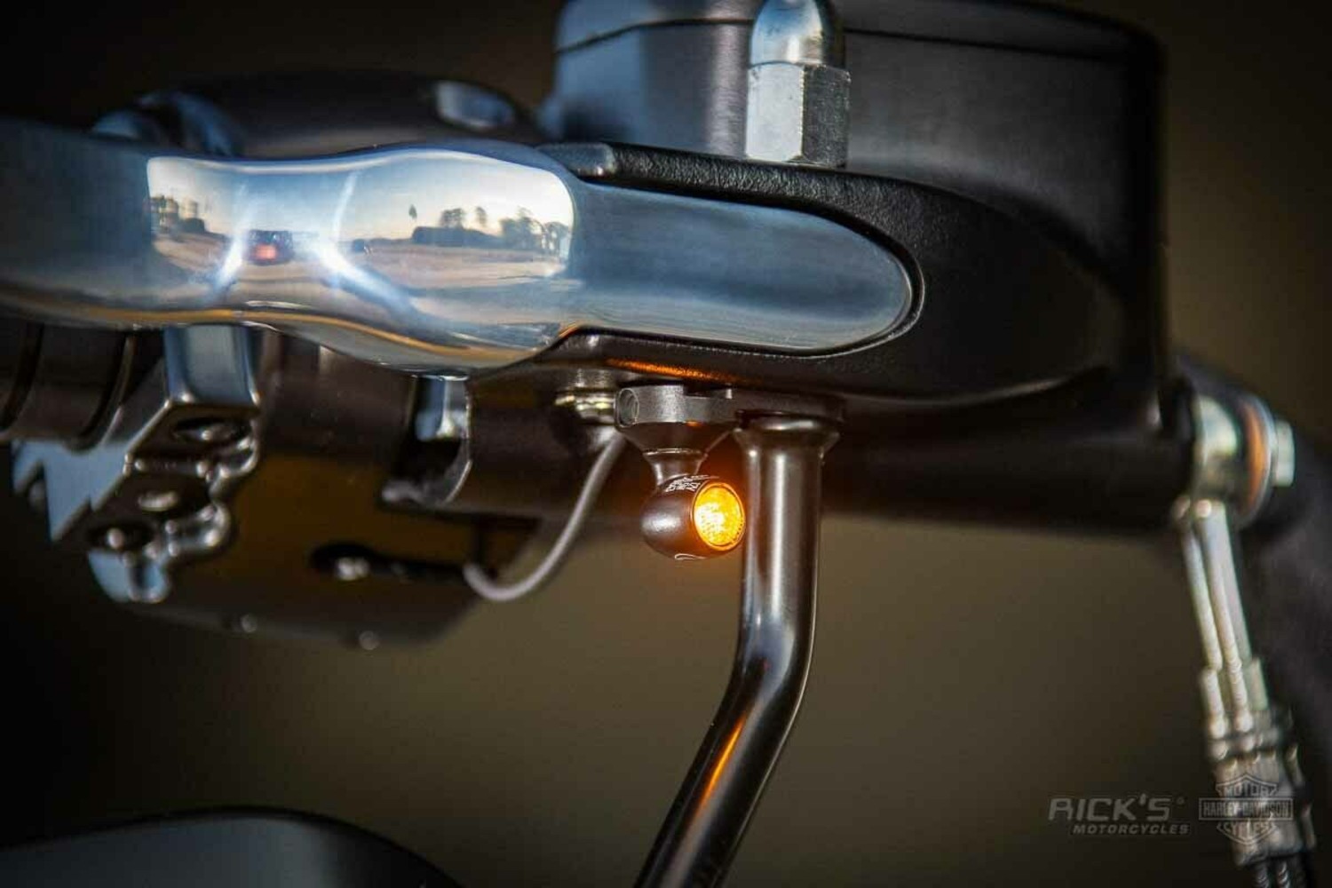 Blinkerhalter, universal, Kellermann Atto, vorne