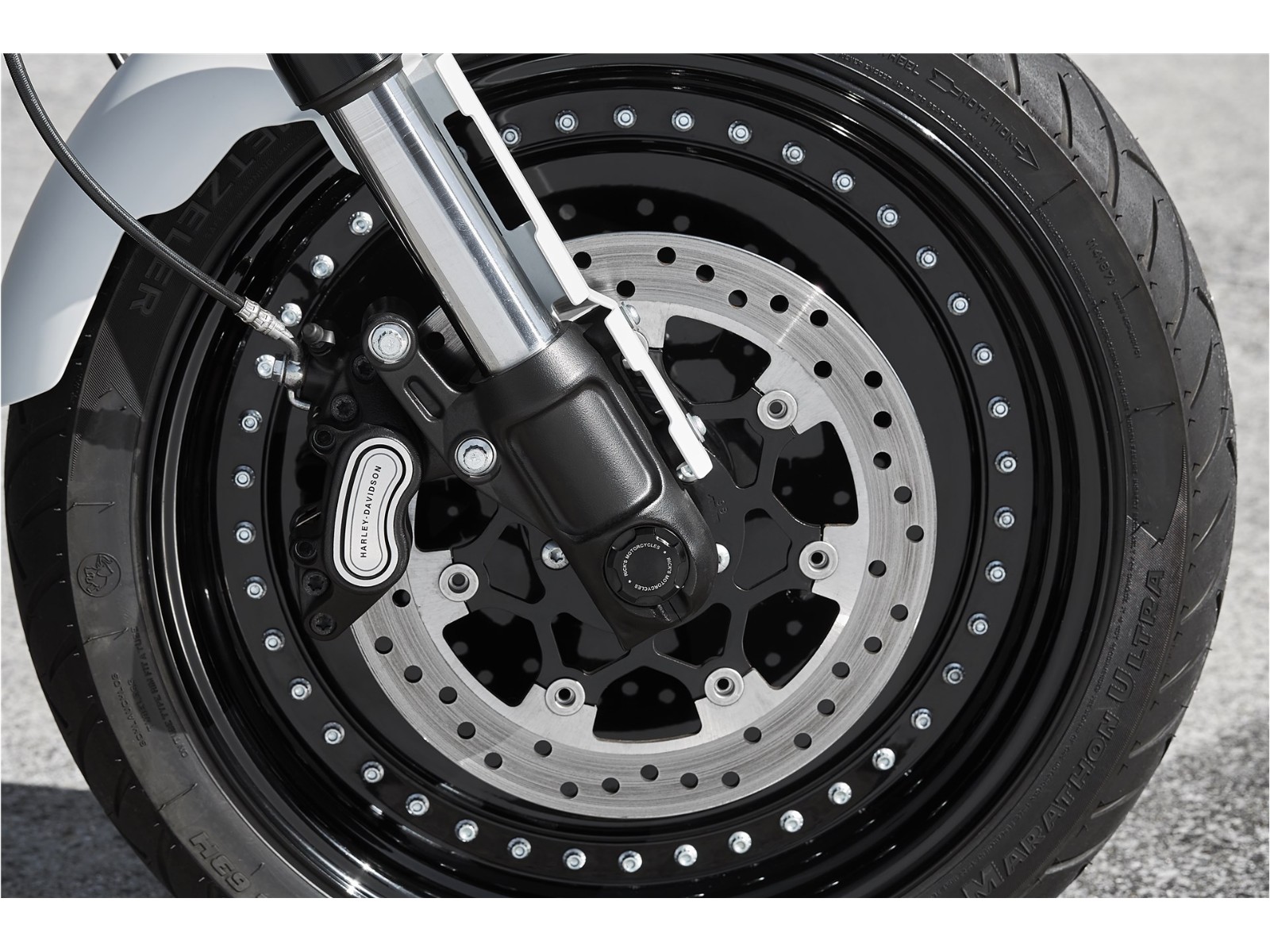 Rick's Motorcycles Softail Fat Bob M8 Front Axle Cover