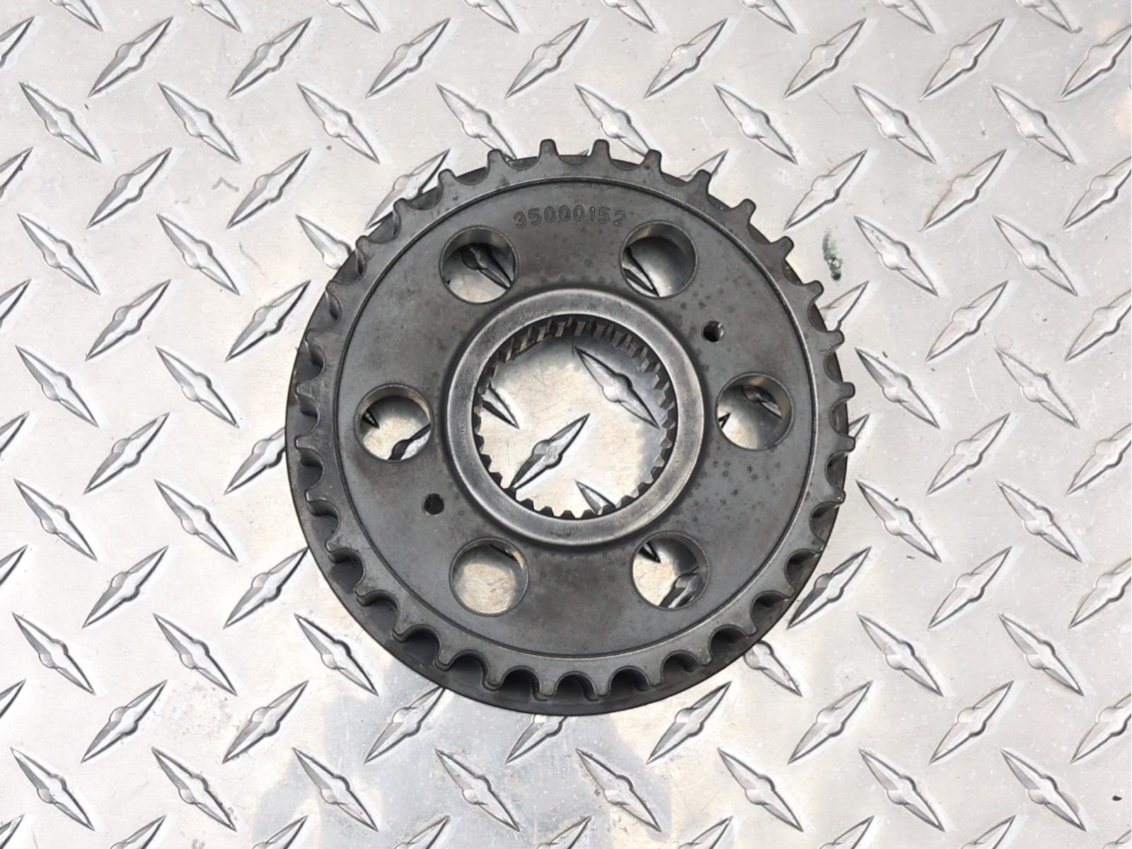 Touring / Softail M8 Front Sprocket 32 Teeth 35000152