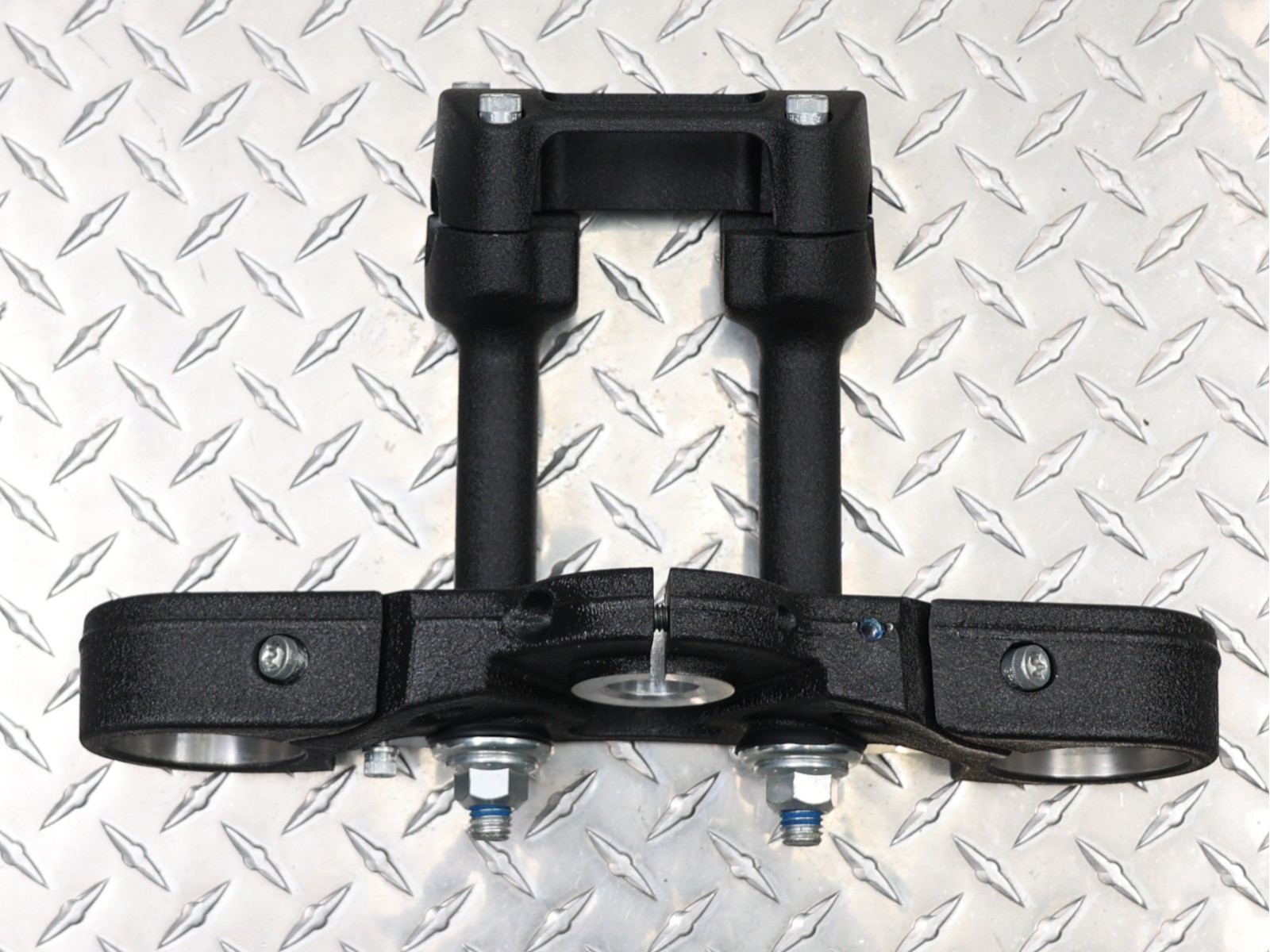 Low Rider S/ST upper triple clamp + riser