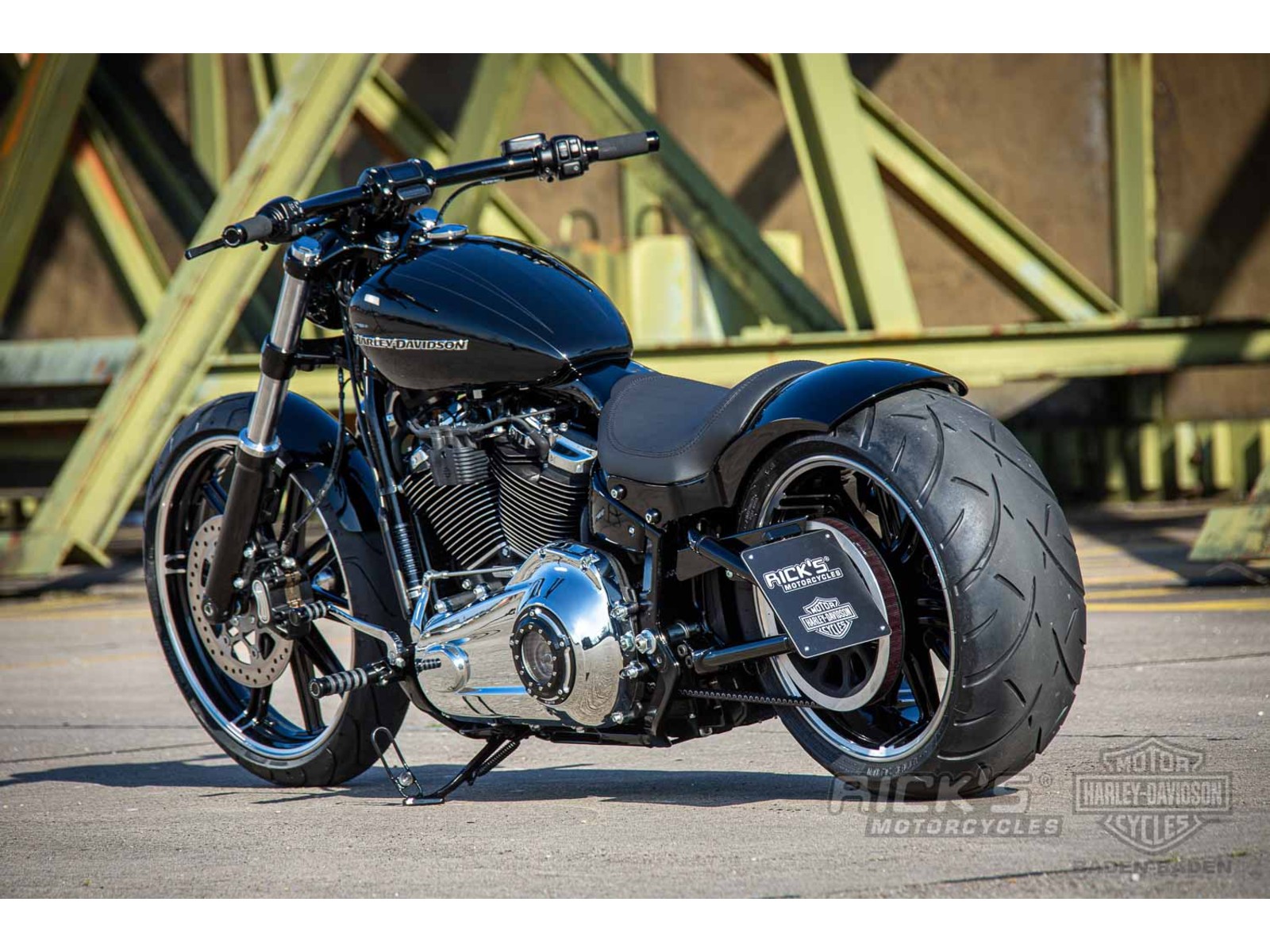 Rear Fender Softail M8 2018 up with lights, Fat Boy, Breakout. FXDR, Steel