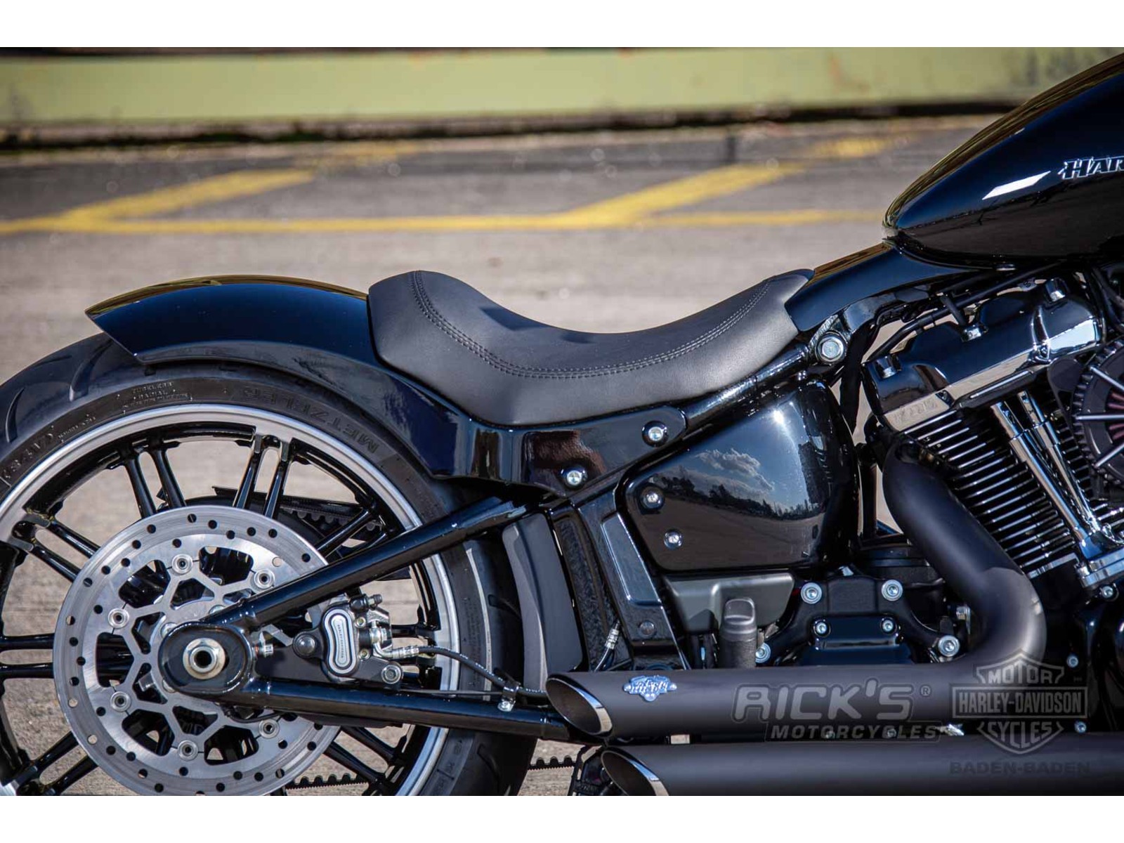 Rear Fender Softail M8 2018 up with lights, Fat Boy, Breakout. FXDR, Steel