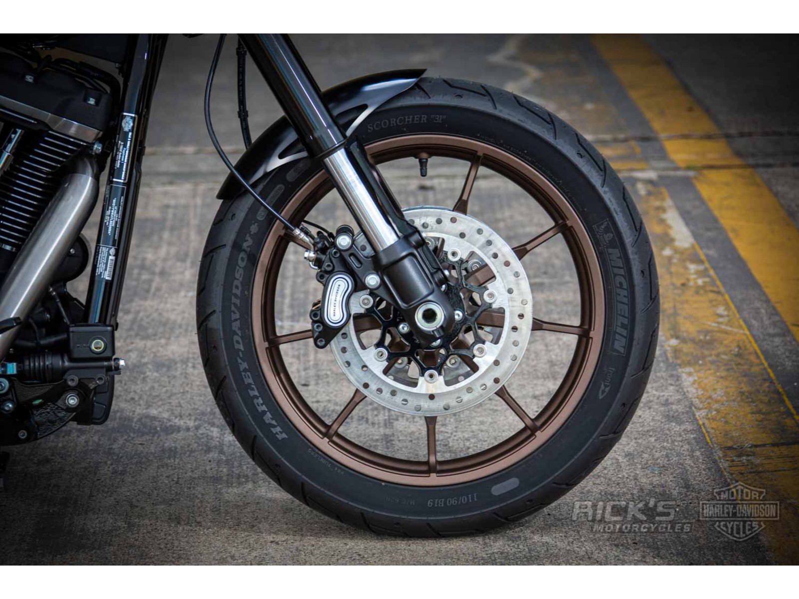 Rick's Motorcycles front fender Softail M8 Lowrider S