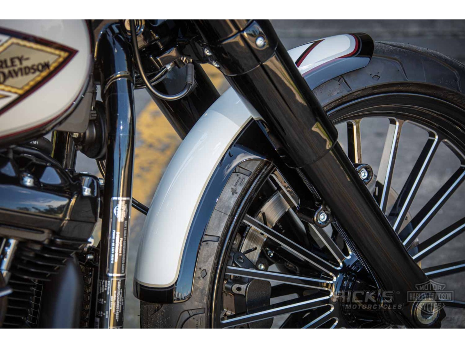 Rick's Motorcycles front fender Softail M8 from 2018, Slim