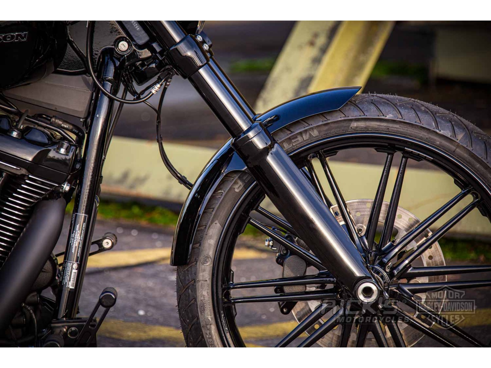 Rick's Motorcycles front fender Softail Breakout, 21", steel