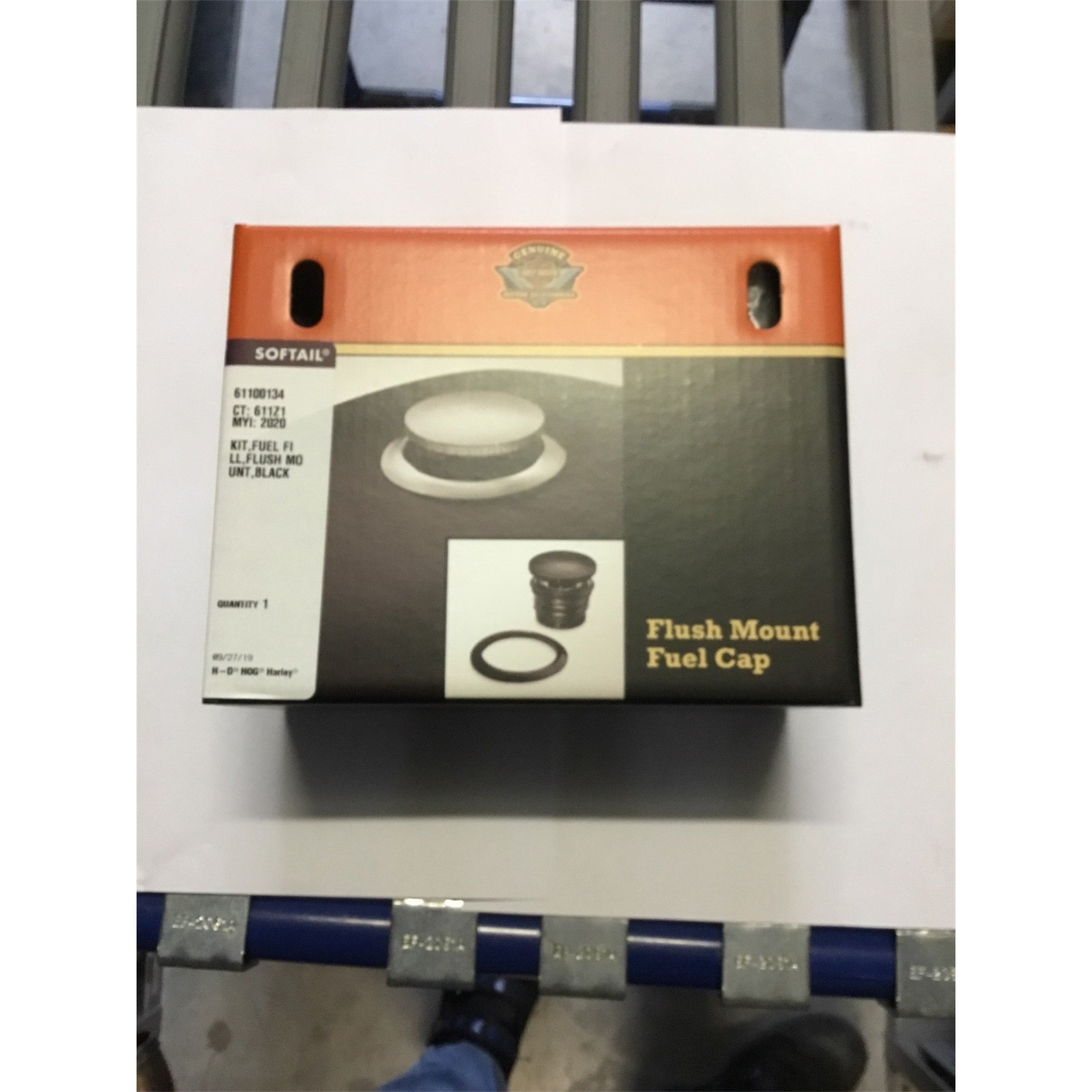 Flush-Mount Fuel Cap Kit 61100134 Softail MY '18-up