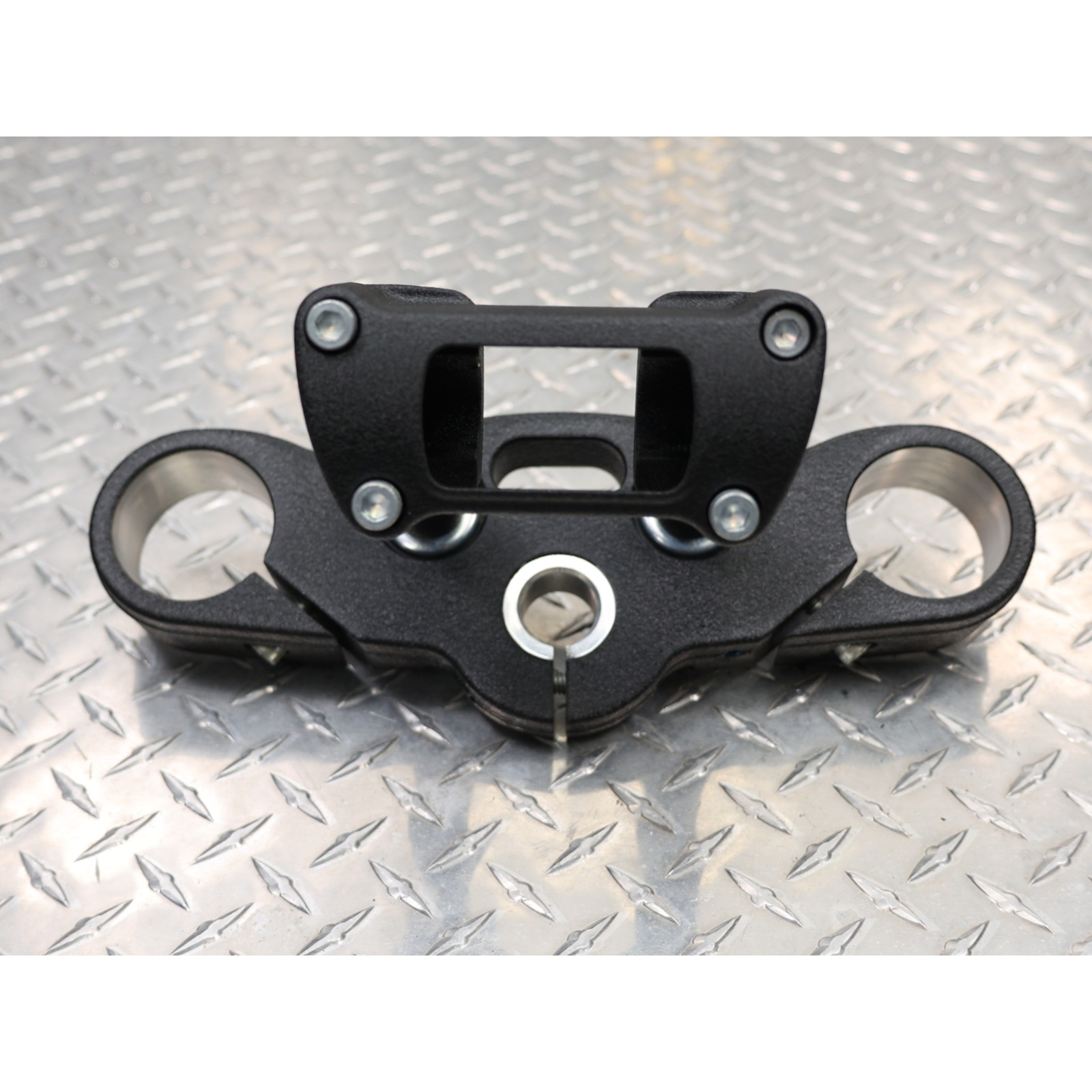 Low Rider S/ST upper triple clamp + riser