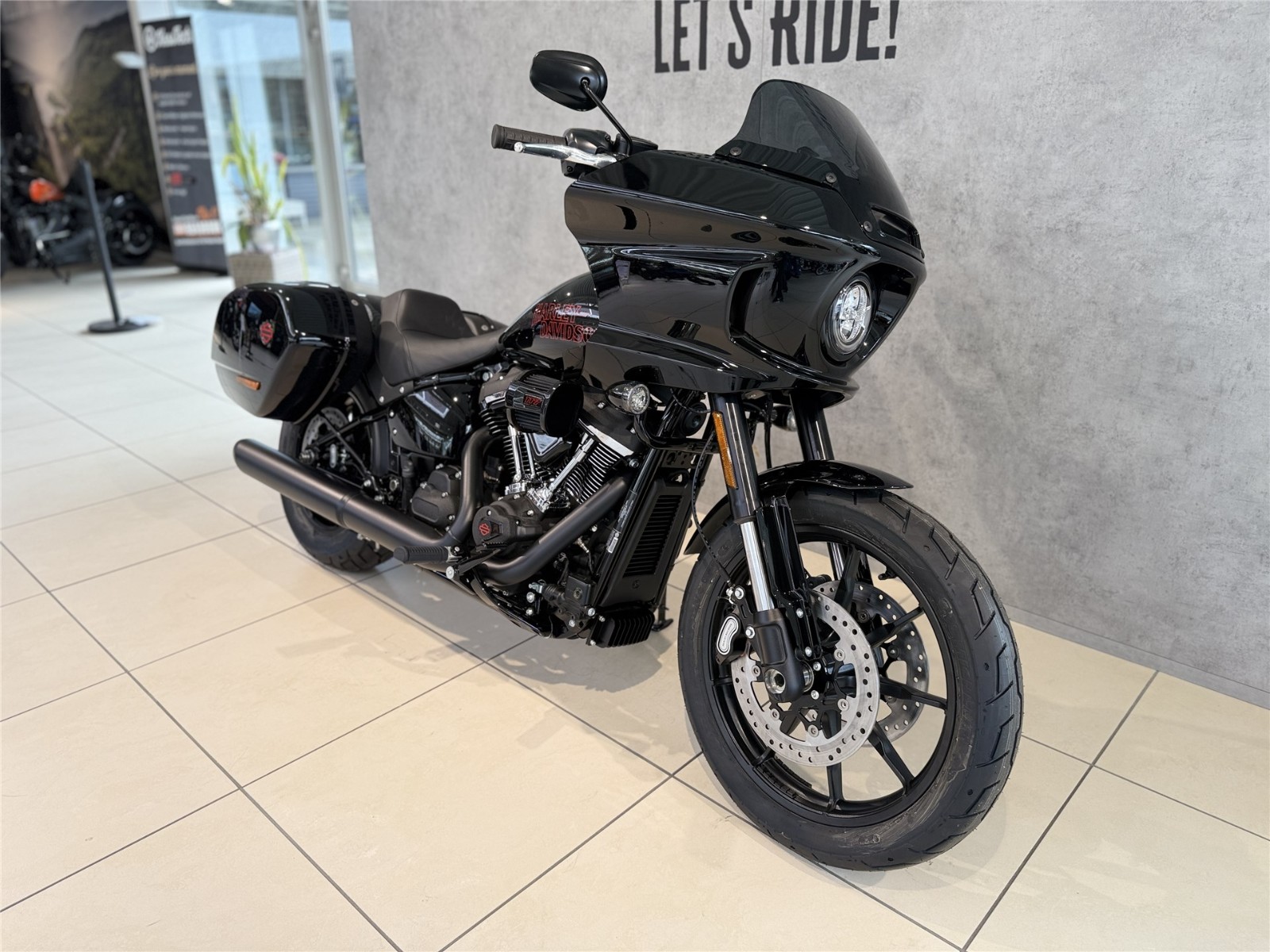 FXLRST Softail Low Rider ST