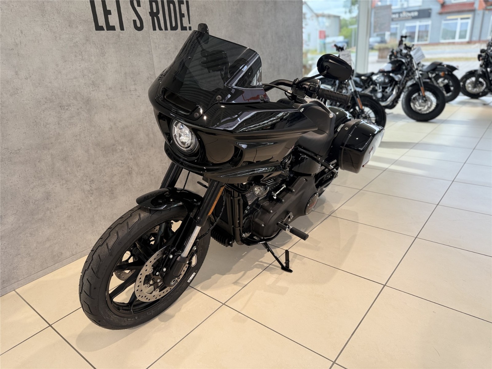 FXLRST Softail Low Rider ST